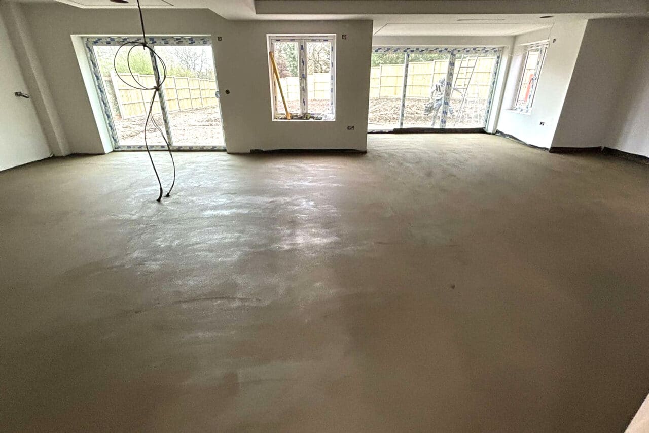 Floor screeding contractors - PE1 - Liberty Floor Screeding - 01933 716018