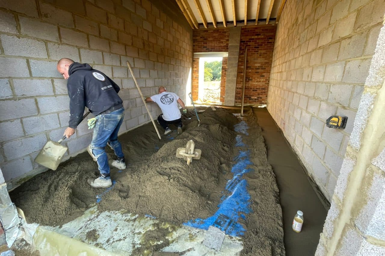 Floor screeding contractors - Syston - 01933 716018