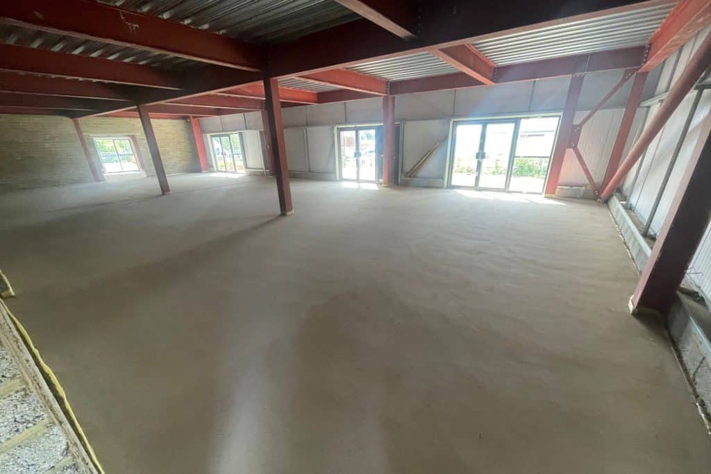Garden centre floor screed - Whilton Locks, Daventry