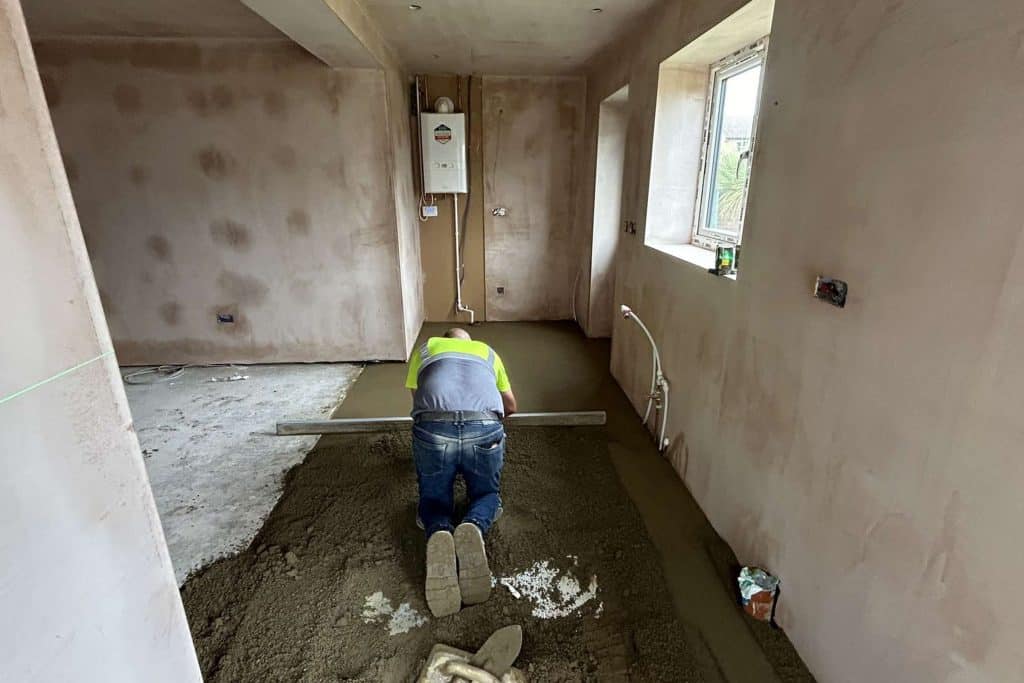 Polymer screed - Peterborough - 01933 716018